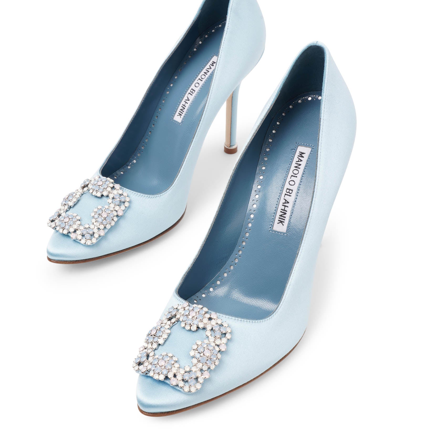 Manolo Blahnik | Hangisi 105 light blue satin pumps | Savannahs